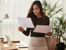 How Do EQL and SPY Compare?